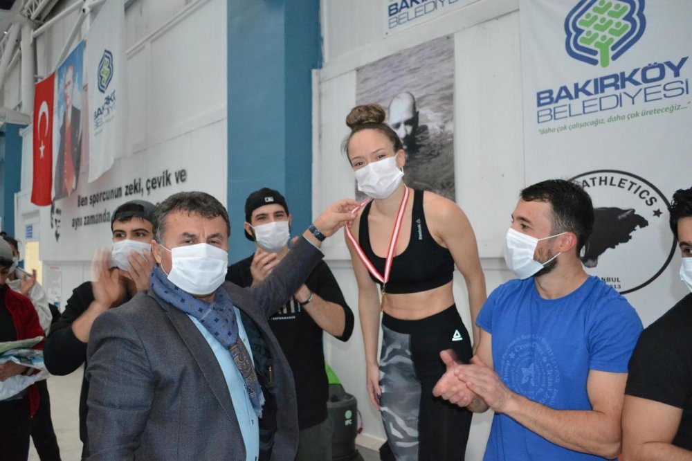 Bakırköy Belediye Başkanı Dr. Bülent Kerimoğlu'ndan Crossfit'e Destek ...